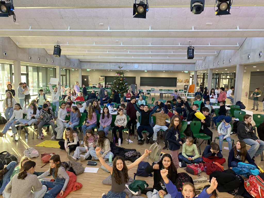 Große Bühne für Vorlesewettbewerb am Elly - Elly-Heuss-Knapp-Gymnasium